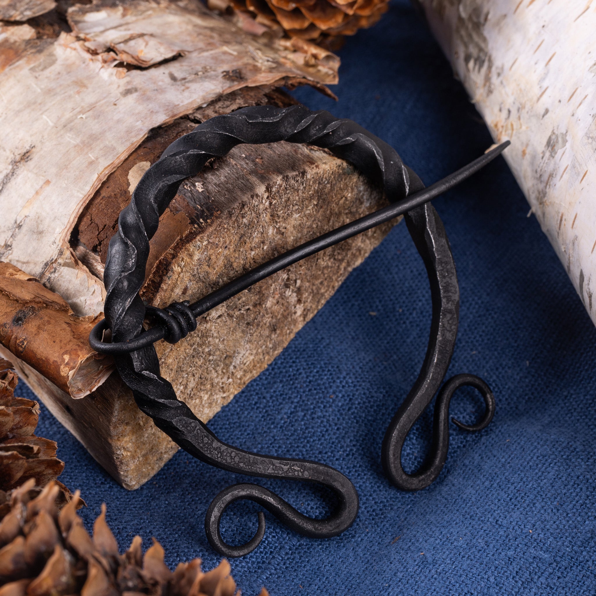 Iron Fibula, Round Twisted, 80 mm – Grimfrost Intl