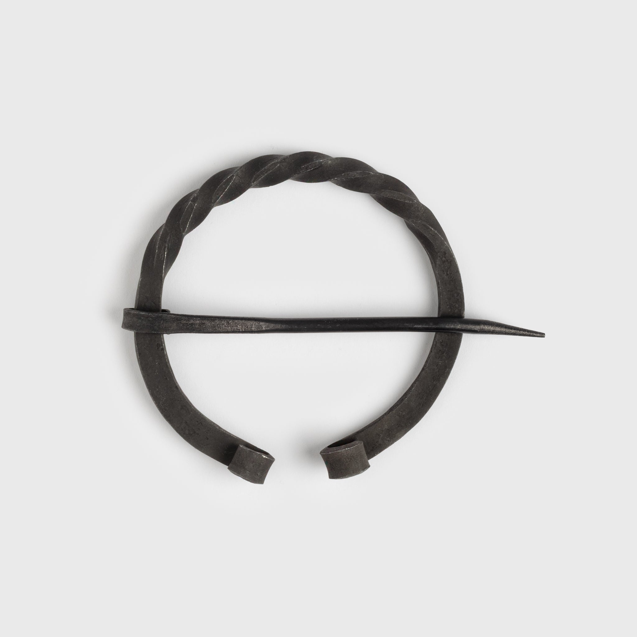 Iron Fibula, Round Twisted, 65 mm – Grimfrost Intl